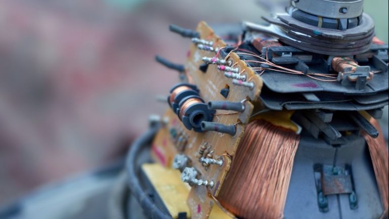 Choose Advance Electrical for Your Surge Rope • Advance Electrical